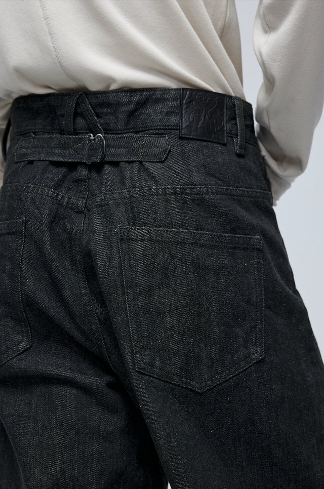 SIMPLE PROJECT RAW SELVEDGE JEANS – Remold Lab